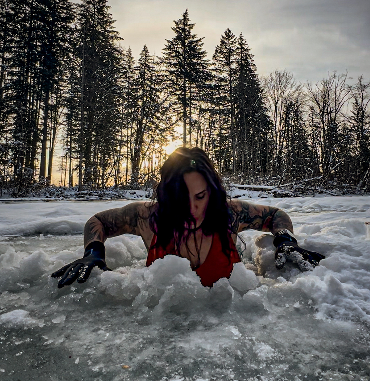 Microdosing hypothermia: meet a B.C. woman who has cold plunged 1,300 ...